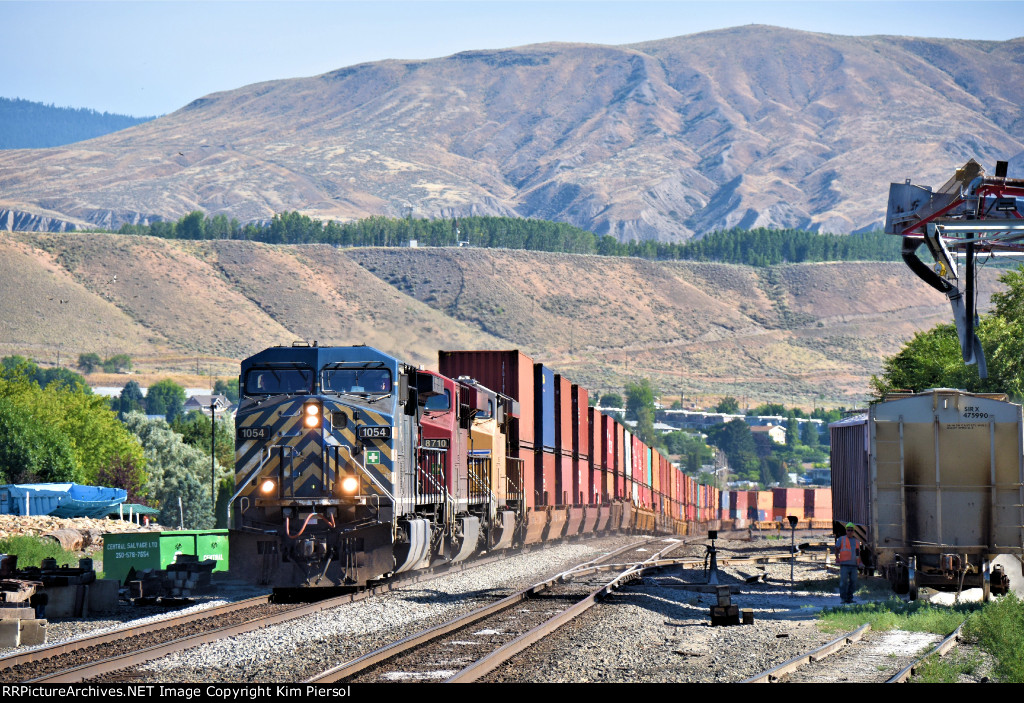 CEFX 1054 WB CP Thompson Sub